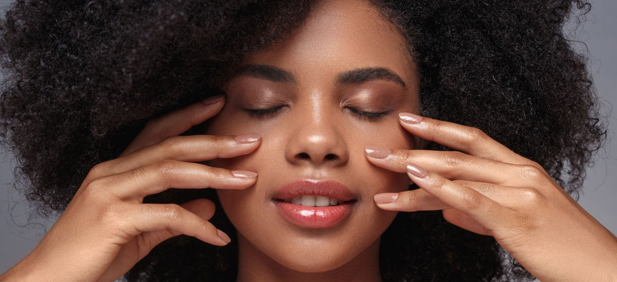 How to Build the Perfect Skincare Routine with LED Light Therapy | LED ...